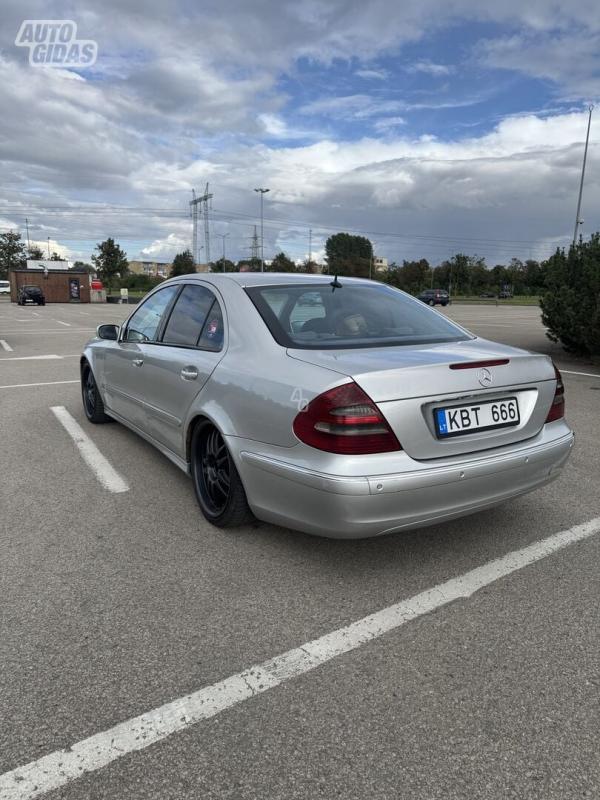 Mercedes-Benz E 270 2003 in Siauliai, with an engine capacity of 2.70 L and mileage of 316 thousand km for 2450 €, photo 2 on AUTOMOTO.COM.LV