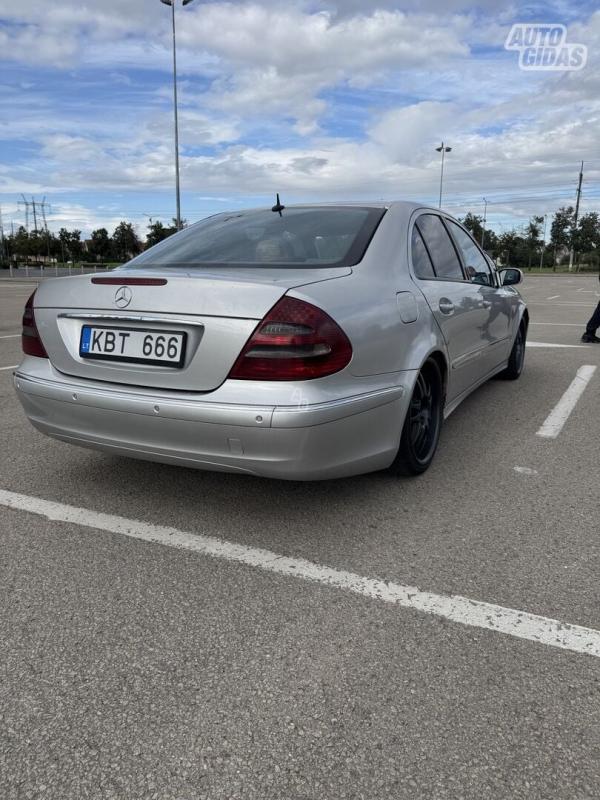 Mercedes-Benz E 270 2003 in Siauliai, with an engine capacity of 2.70 L and mileage of 316 thousand km for 2450 €, photo 3 on AUTOMOTO.COM.LV