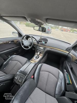 Mercedes-Benz E 270 2003 in Siauliai, with an engine capacity of 2.70 L and mileage of 316 thousand km for 2450 €, photo 6 on AUTOMOTO.COM.LV