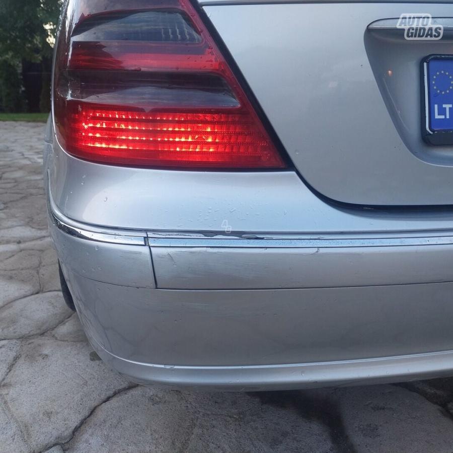 Mercedes-Benz E 270 2003 in Alytus, with an engine capacity of 2.70 L and mileage of 350 thousand km for 2000 €, photo 13 on AUTOMOTO.COM.LV
