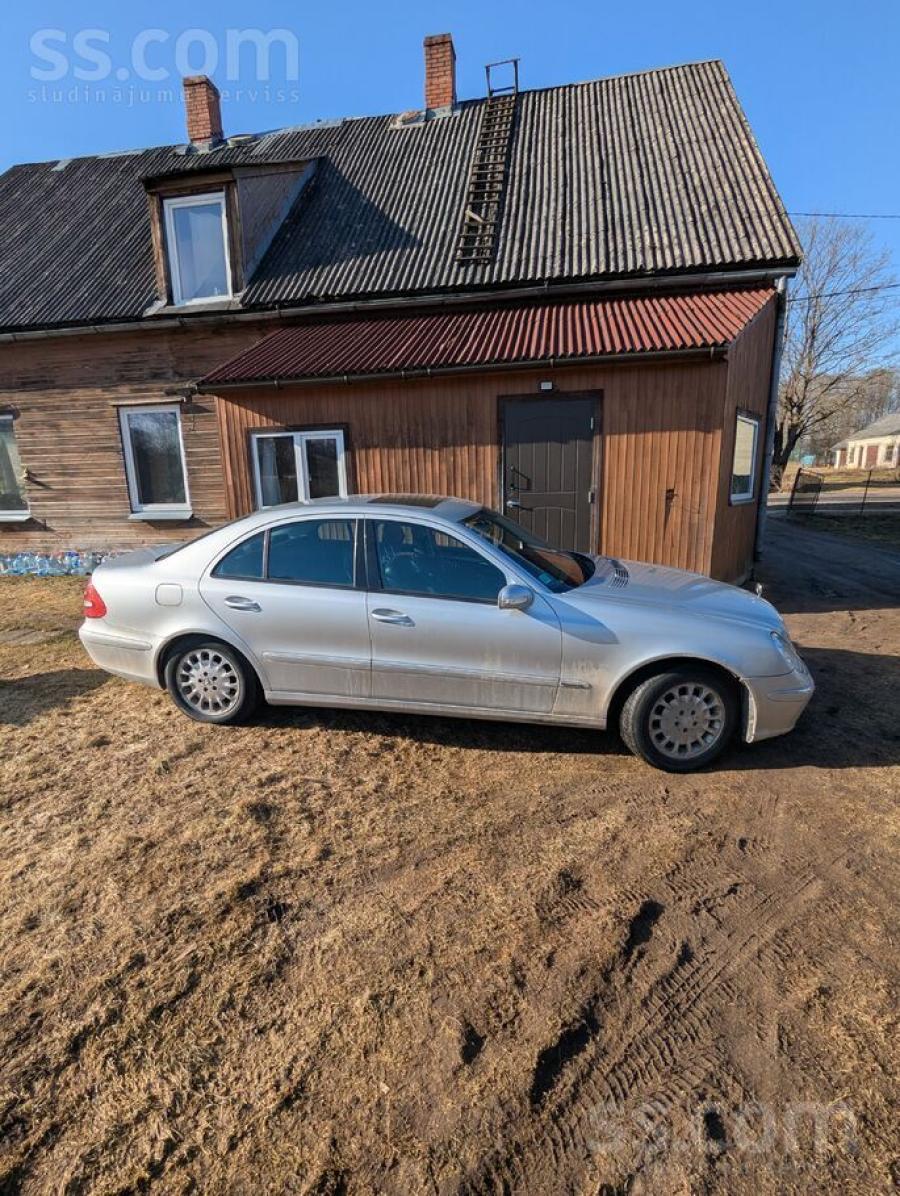 Mercedes-Benz E 270 2004 Valmiera, ar dzinēja tilpumu 2.70 L un nobraukumu 409 tūkst. km par 800 €, foto 3 vietnē AUTOMOTO.COM.LV