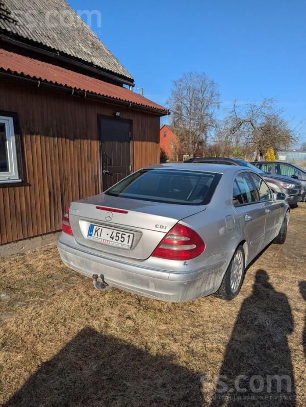 Мерседес Е 270 2004 в Валмиера, объемом двигателя 2.70 л и пробегом 409 тыс. км за 800 €, фото 3 на AUTOMOTO.COM.LV