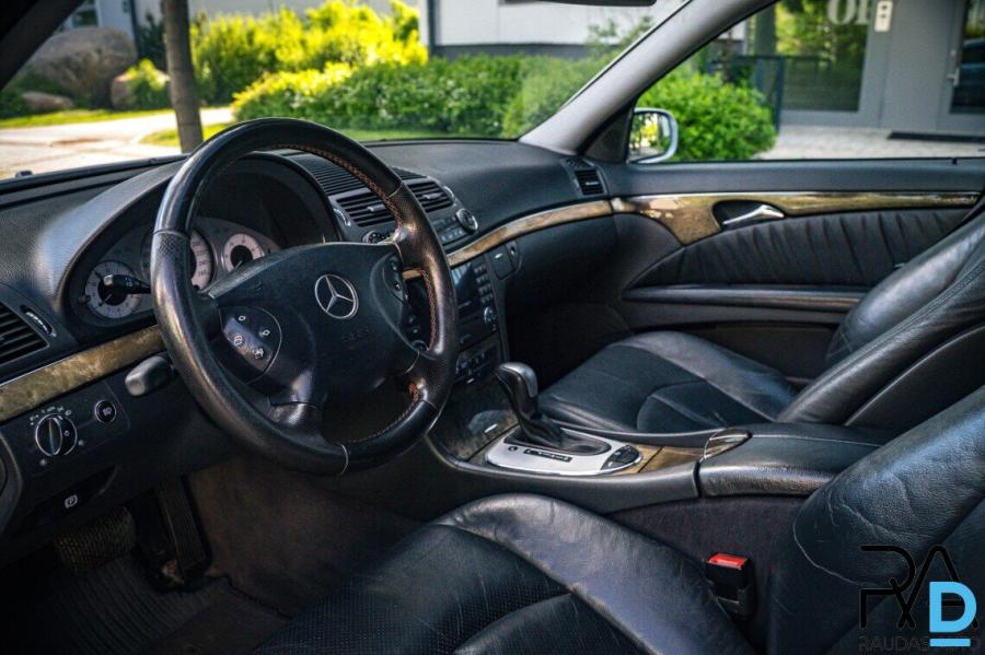 Mercedes-Benz E 270 2005 Rīga, ar dzinēja tilpumu 2.70 L un nobraukumu 389 tūkst. km par 1990 €, foto 7 vietnē AUTOMOTO.COM.LV