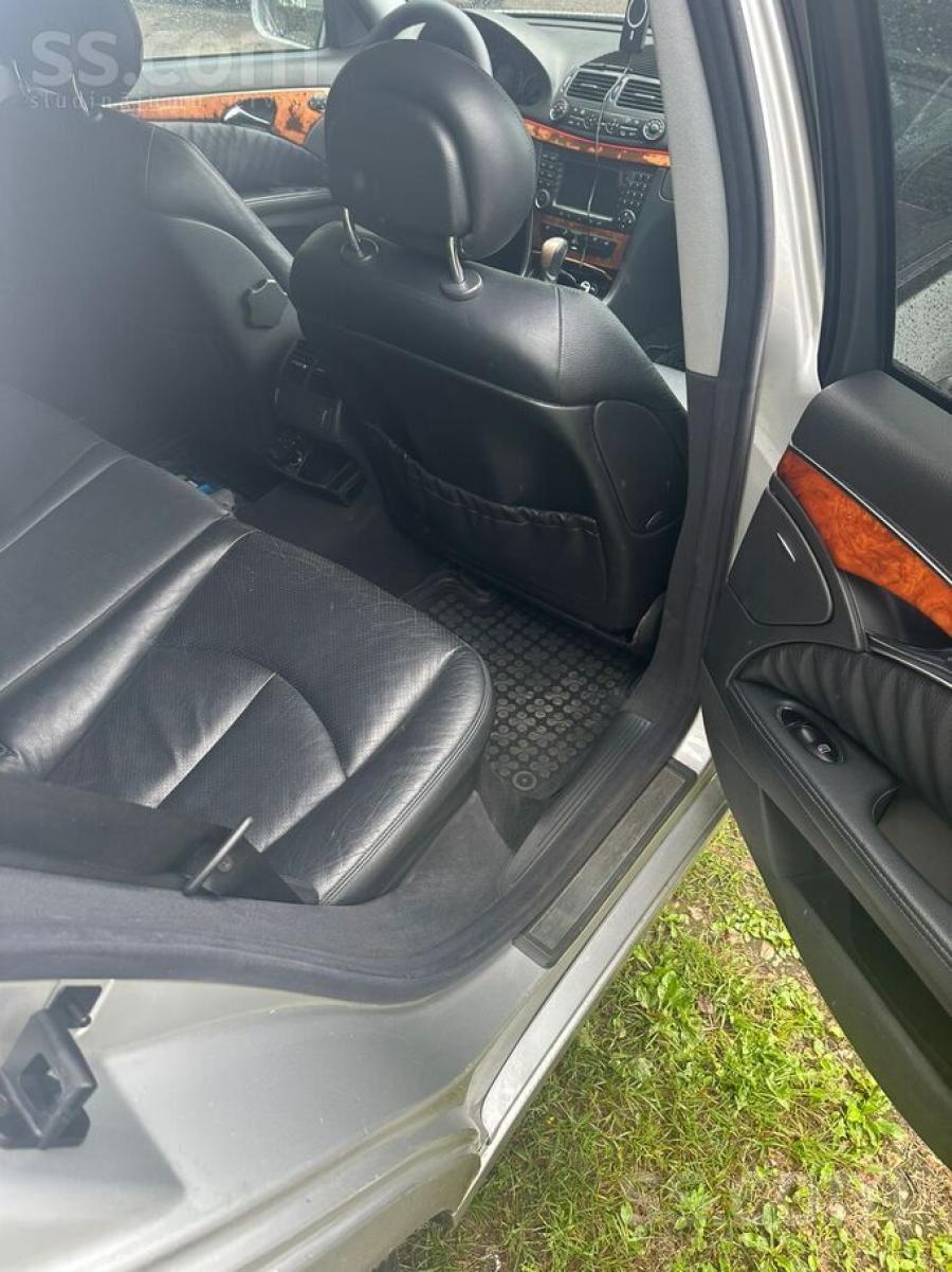 Mercedes-Benz E 270 2005 in Riga, with an engine capacity of 2.70 L and mileage of 465 thousand km for 2600 €, photo 8 on AUTOMOTO.COM.LV