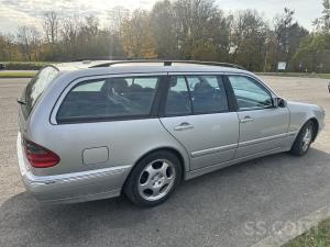 Mercedes-Benz E 270 2000 Saldus, ar dzinēja tilpumu 2.70 L un nobraukumu 300 tūkst. km par 4000 €, foto 5 vietnē AUTOMOTO.COM.LV