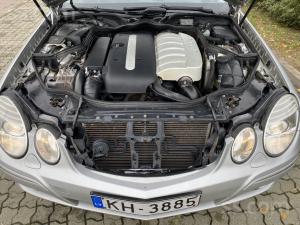 Mercedes-Benz E 270 2003 in Jelgava, with an engine capacity of 2.70 L and mileage of 382 thousand km for 1900 €, photo 9 on AUTOMOTO.COM.LV