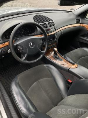 Mercedes-Benz E 270 2003 in Jelgava, with an engine capacity of 2.70 L and mileage of 382 thousand km for 1900 €, photo 12 on AUTOMOTO.COM.LV