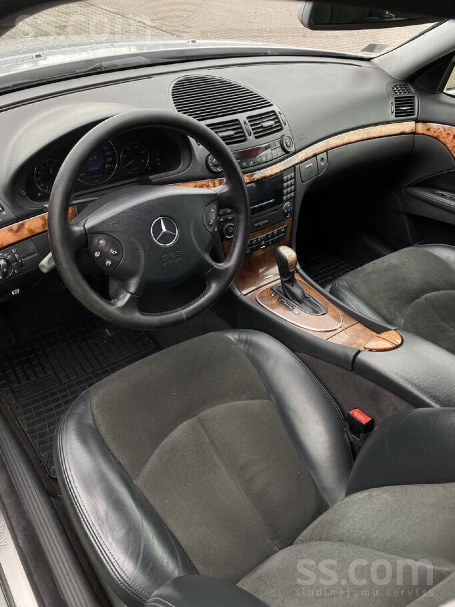 Mercedes-Benz E 270 2003 in Jelgava, with an engine capacity of 2.70 L and mileage of 382 thousand km for 1900 €, photo 12 on AUTOMOTO.COM.LV