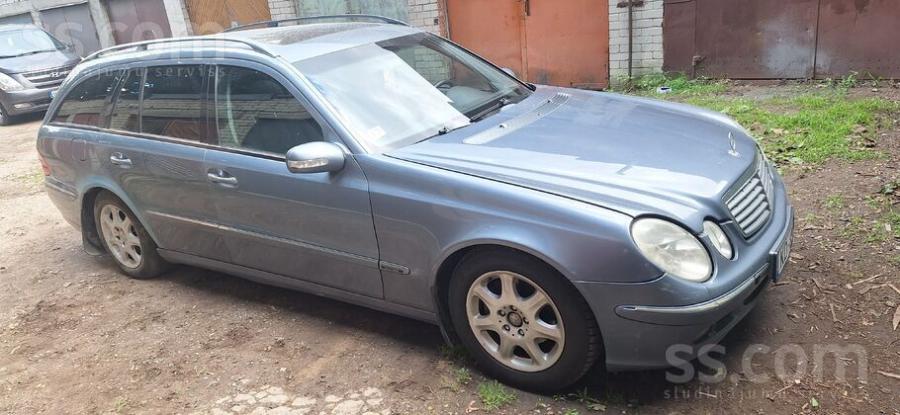 Mercedes-Benz E 270 2003 in Riga, with an engine capacity of 2.70 L and mileage of 402 thousand km for 950 €, photo 1 on AUTOMOTO.COM.LV