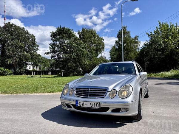 Mercedes-Benz E 270 2003 in Riga, with an engine capacity of 2.70 L and mileage of 432 thousand km for 2000 €, photo 4 on AUTOMOTO.COM.LV