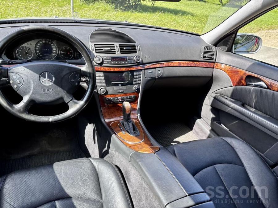 Mercedes-Benz E 270 2003 in Riga, with an engine capacity of 2.70 L and mileage of 432 thousand km for 2000 €, photo 6 on AUTOMOTO.COM.LV