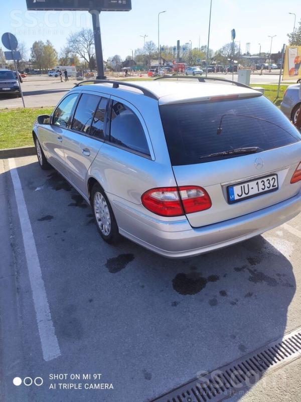 Mercedes-Benz E 270 2003 in Riga, with an engine capacity of 2.70 L and mileage of 303 thousand km for 2075 €, photo 4 on AUTOMOTO.COM.LV