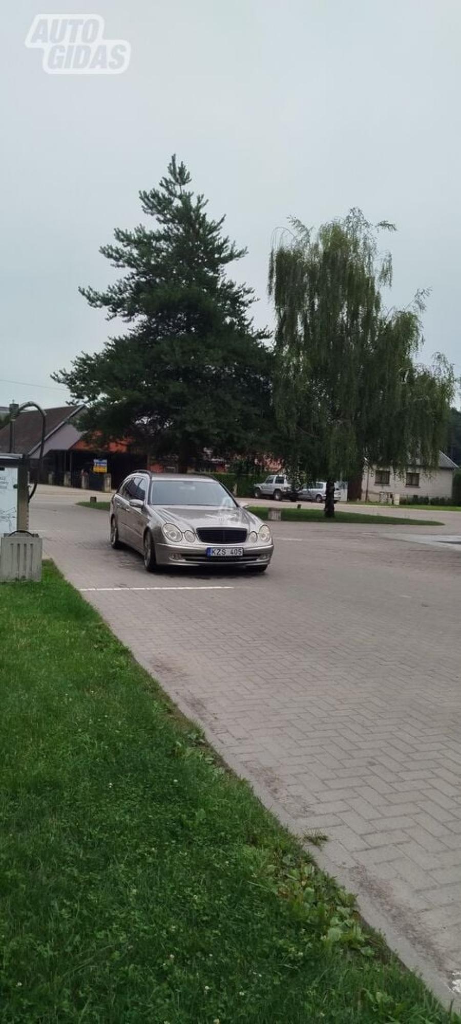 Mercedes-Benz E 270 2003 Jurbarkas, ar dzinēja tilpumu 2.70 L un nobraukumu 296 tūkst. km par 1800 €, foto 6 vietnē AUTOMOTO.COM.LV