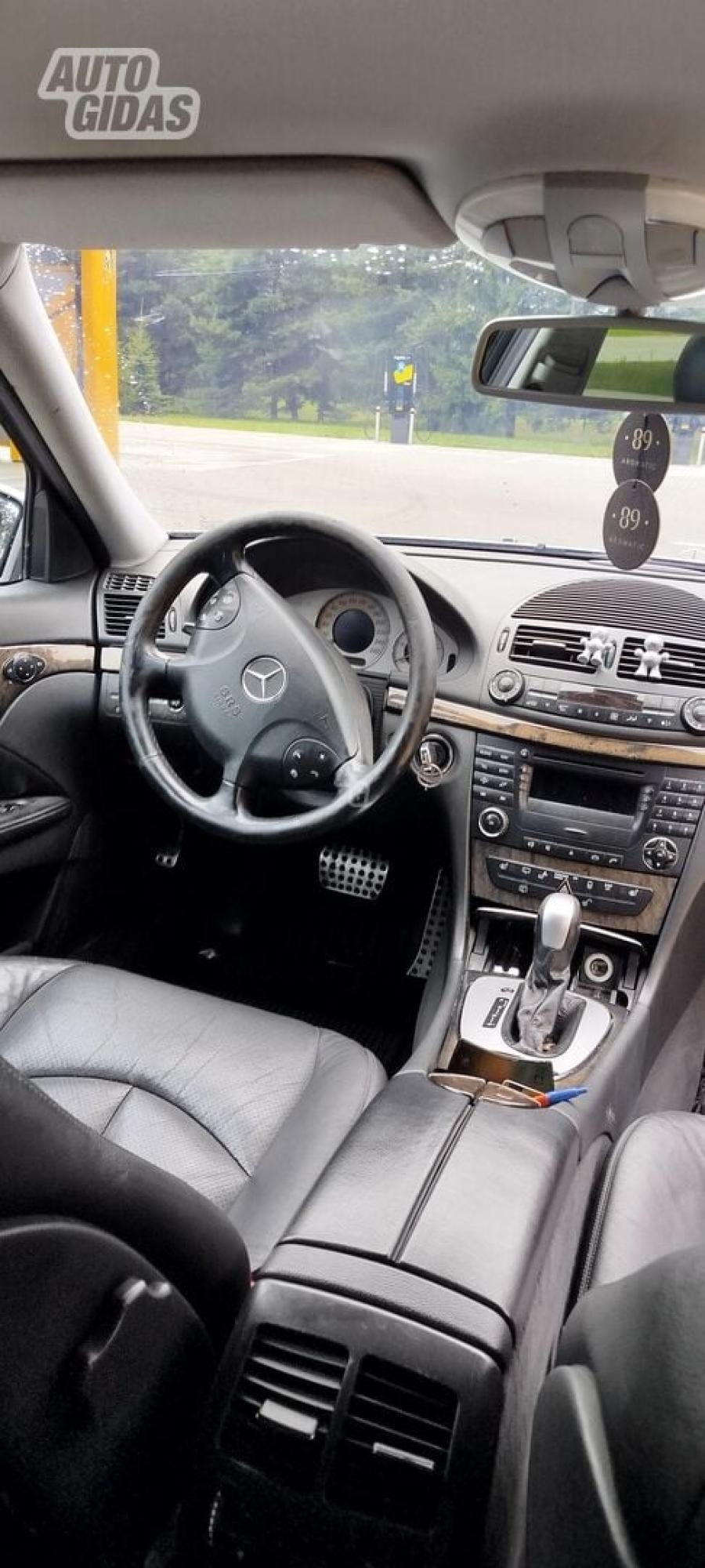 Mercedes-Benz E 270 2003 Jurbarkas, ar dzinēja tilpumu 2.70 L un nobraukumu 296 tūkst. km par 1800 €, foto 17 vietnē AUTOMOTO.COM.LV