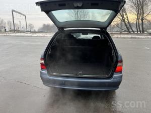 Mercedes-Benz E 270 2004 Rīga, ar dzinēja tilpumu 2.70 L un nobraukumu 413 tūkst. km par 2500 €, foto 6 vietnē AUTOMOTO.COM.LV
