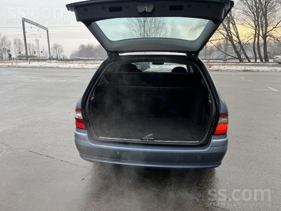 Mercedes-Benz E 270 2004 Rīga, ar dzinēja tilpumu 2.70 L un nobraukumu 413 tūkst. km par 2500 €, foto 6 vietnē AUTOMOTO.COM.LV