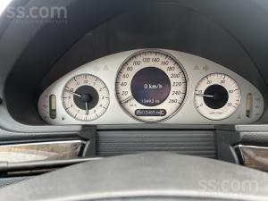 Mercedes-Benz E 270 2004 Rīga, ar dzinēja tilpumu 2.70 L un nobraukumu 413 tūkst. km par 2500 €, foto 13 vietnē AUTOMOTO.COM.LV