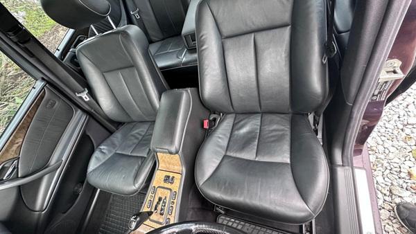 Фиолетовый Мерседес Е 270 2001 в Таллин, объемом двигателя 0.00 л и пробегом 375 тыс. км за 8900 €, фото 8 на AUTOMOTO.COM.LV