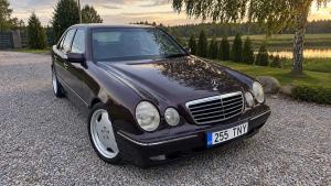 Violets Mercedes-Benz E 270 2001 Tallina, ar dzinēja tilpumu 0.00 L un nobraukumu 375 tūkst. km par 8900 €, foto 17 vietnē AUTOMOTO.COM.LV