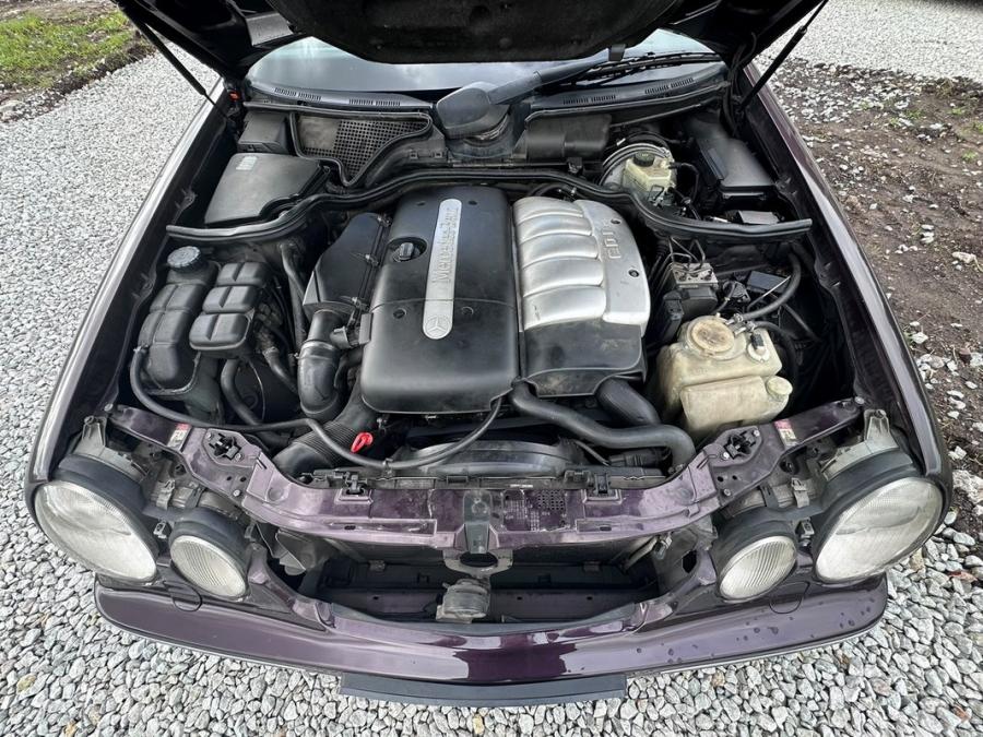 Violets Mercedes-Benz E 270 2001 Tallina, ar dzinēja tilpumu 0.00 L un nobraukumu 375 tūkst. km par 8900 €, foto 22 vietnē AUTOMOTO.COM.LV
