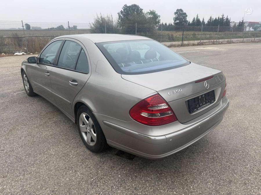 Dzeltens Mercedes-Benz E 270 2003 Marijampole, ar dzinēja tilpumu 2.70 L un nobraukumu 367 tūkst. km par 2700 €, foto 4 vietnē AUTOMOTO.COM.LV