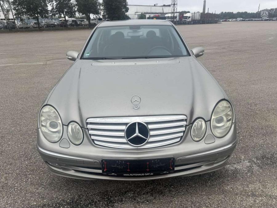 Dzeltens Mercedes-Benz E 270 2003 Marijampole, ar dzinēja tilpumu 2.70 L un nobraukumu 367 tūkst. km par 2700 €, foto 9 vietnē AUTOMOTO.COM.LV