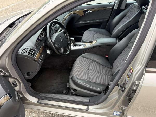 Dzeltens Mercedes-Benz E 270 2003 Marijampole, ar dzinēja tilpumu 2.70 L un nobraukumu 367 tūkst. km par 2700 €, foto 10 vietnē AUTOMOTO.COM.LV