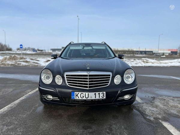 Black Mercedes-Benz E 280 2007 in Vievis, with an engine capacity of 2.99 L and mileage of 390 thousand km for 2000 €, photo 1 on AUTOMOTO.COM.LV