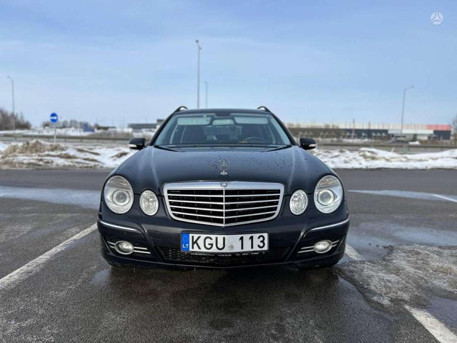 Melns Mercedes-Benz E 280 2007 Vievis, ar dzinēja tilpumu 2.99 L un nobraukumu 390 tūkst. km par 2000 €, foto 1 vietnē AUTOMOTO.COM.LV