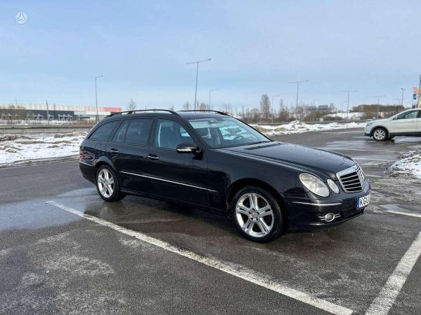 Black Mercedes-Benz E 280 2007 in Vievis, with an engine capacity of 2.99 L and mileage of 390 thousand km for 2000 €, photo 3 on AUTOMOTO.COM.LV