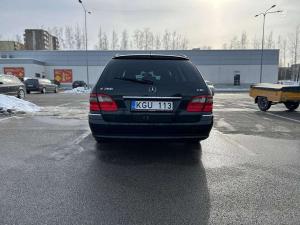 Melns Mercedes-Benz E 280 2007 Vievis, ar dzinēja tilpumu 2.99 L un nobraukumu 390 tūkst. km par 2000 €, foto 8 vietnē AUTOMOTO.COM.LV
