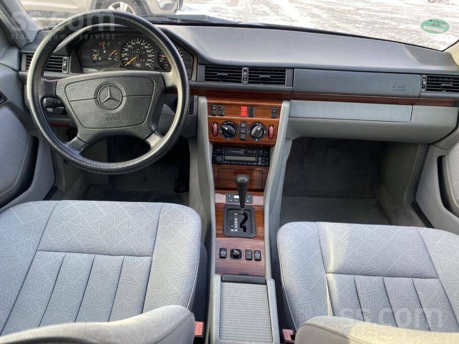 Melns Mercedes-Benz E 280 1995 Jelgava, ar dzinēja tilpumu 2.80 L un nobraukumu 249 tūkst. km par 9100 €, foto 9 vietnē AUTOMOTO.COM.LV