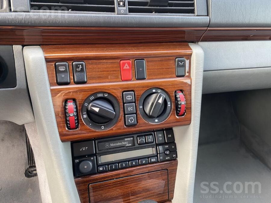 Melns Mercedes-Benz E 280 1995 Jelgava, ar dzinēja tilpumu 2.80 L un nobraukumu 249 tūkst. km par 9100 €, foto 13 vietnē AUTOMOTO.COM.LV