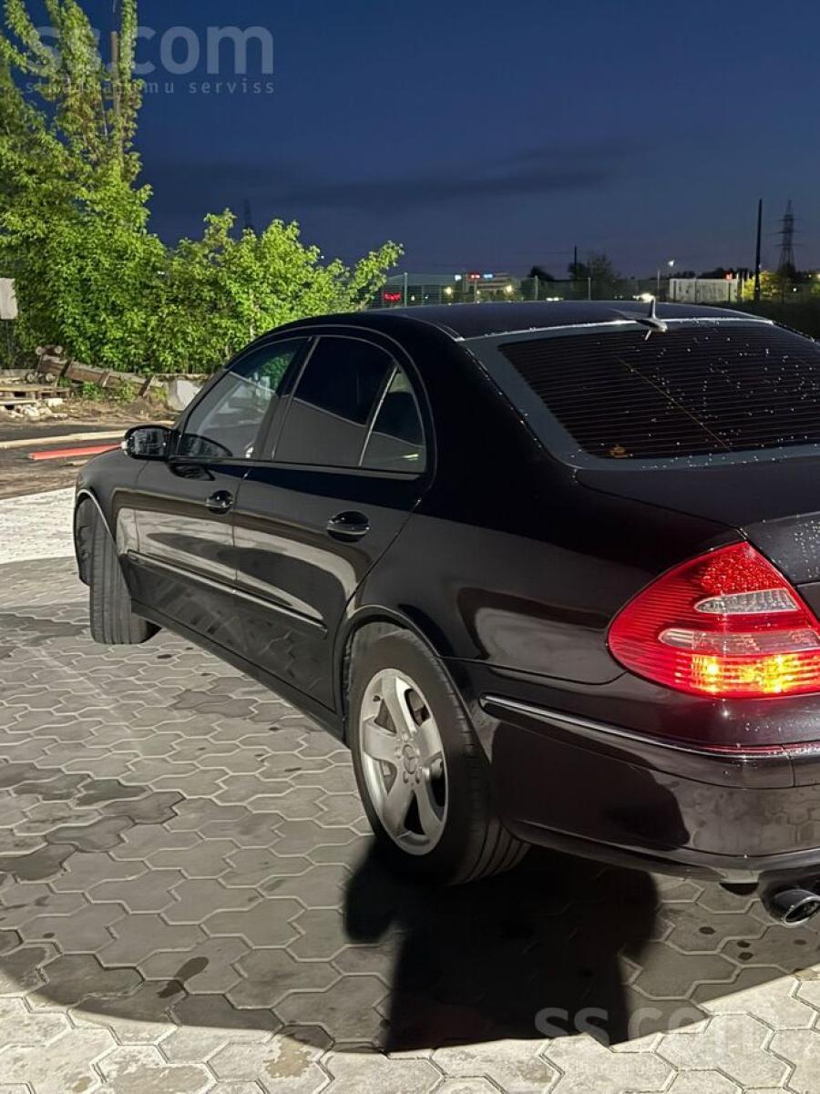 Melns Mercedes-Benz E 280 2005 Daugavpils, ar dzinēja tilpumu 3.00 L un nobraukumu 308 tūkst. km par 2690 €, foto 9 vietnē AUTOMOTO.COM.LV