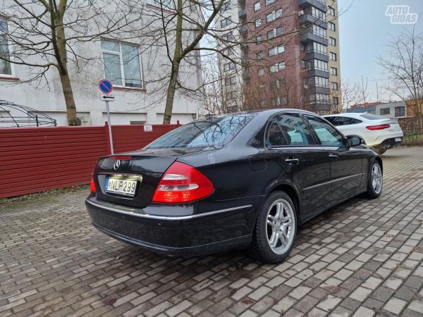 Black Mercedes-Benz E 280 2005 in Klaipeda, with an engine capacity of 3.00 L and mileage of 280 thousand km for 3500 €, photo 4 on AUTOMOTO.COM.LV