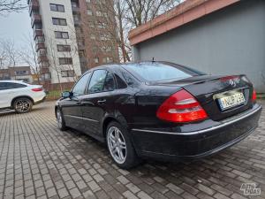 Black Mercedes-Benz E 280 2005 in Klaipeda, with an engine capacity of 3.00 L and mileage of 280 thousand km for 3500 €, photo 5 on AUTOMOTO.COM.LV