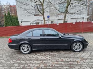 Black Mercedes-Benz E 280 2005 in Klaipeda, with an engine capacity of 3.00 L and mileage of 280 thousand km for 3500 €, photo 7 on AUTOMOTO.COM.LV