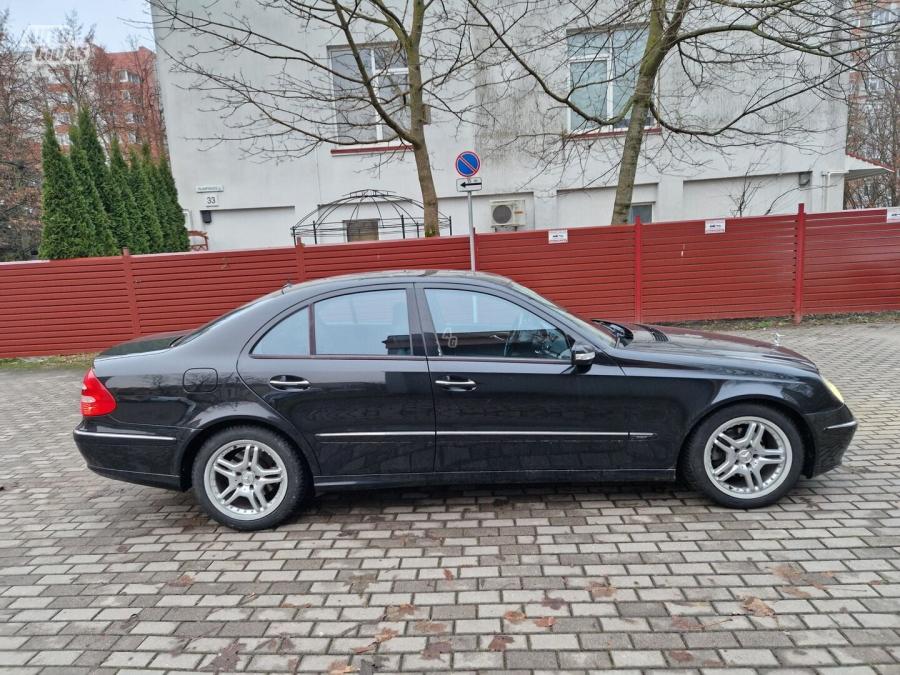 Black Mercedes-Benz E 280 2005 in Klaipeda, with an engine capacity of 3.00 L and mileage of 280 thousand km for 3500 €, photo 7 on AUTOMOTO.COM.LV
