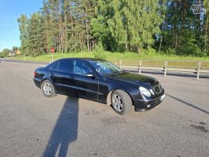 Melns Mercedes-Benz E 280 2005 Zarasai, ar dzinēja tilpumu 3.20 L un nobraukumu 425 tūkst. km par 2600 €, foto 5 vietnē AUTOMOTO.COM.LV