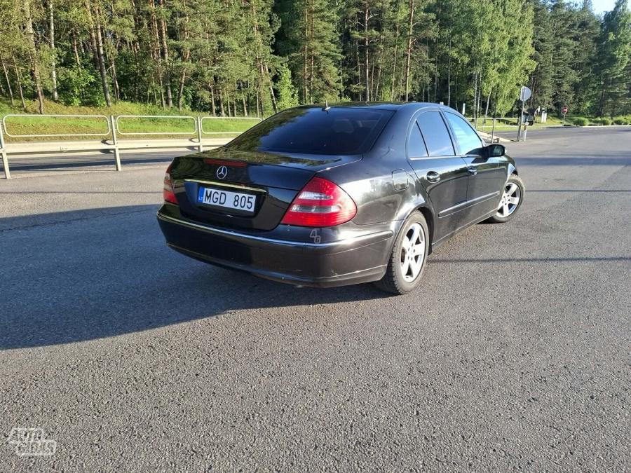 Melns Mercedes-Benz E 280 2005 Zarasai, ar dzinēja tilpumu 3.20 L un nobraukumu 425 tūkst. km par 2600 €, foto 6 vietnē AUTOMOTO.COM.LV