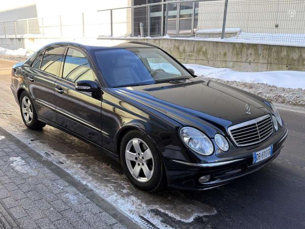 Black Mercedes-Benz E 280 2006 in Vilnius, with an engine capacity of 2.99 L and mileage of 465 thousand km for 2200 €, photo 4 on AUTOMOTO.COM.LV