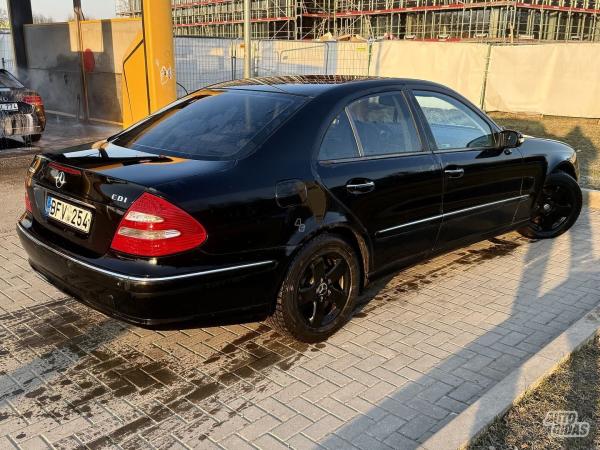 Black Mercedes-Benz E 280 2006 in Kaunas, with an engine capacity of 3.20 L and mileage of 426 thousand km for 1750 €, photo 4 on AUTOMOTO.COM.LV