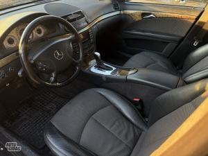 Melns Mercedes-Benz E 280 2006 Kauņa, ar dzinēja tilpumu 3.20 L un nobraukumu 426 tūkst. km par 1750 €, foto 11 vietnē AUTOMOTO.COM.LV