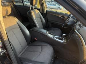 Melns Mercedes-Benz E 280 2006 Kauņa, ar dzinēja tilpumu 3.20 L un nobraukumu 426 tūkst. km par 1750 €, foto 14 vietnē AUTOMOTO.COM.LV