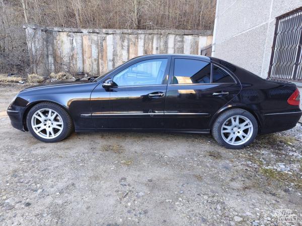 Black Mercedes-Benz E 280 2006 in Kaunas, with an engine capacity of 3.00 L and mileage of 338 thousand km for 4300 €, photo 4 on AUTOMOTO.COM.LV