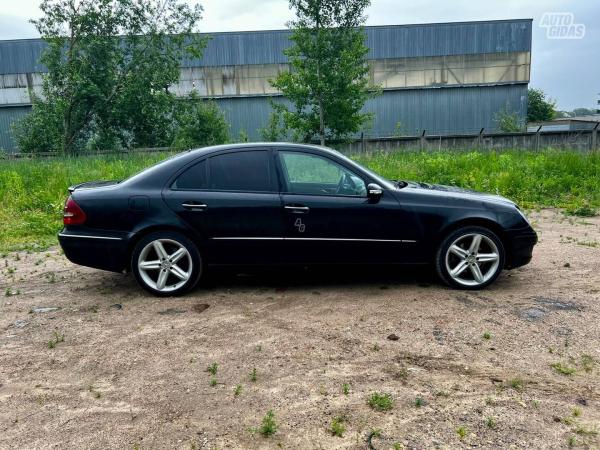 Melns Mercedes-Benz E 280 2006 Kauņa, ar dzinēja tilpumu 3.00 L un nobraukumu 350 tūkst. km par 2499 €, foto 8 vietnē AUTOMOTO.COM.LV