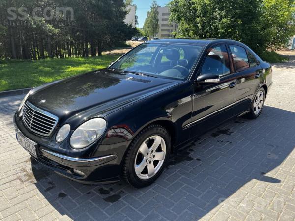 Black Mercedes-Benz E 280 2006 in Saldus, with an engine capacity of 3.00 L and mileage of 351 thousand km for 2500 €, photo 5 on AUTOMOTO.COM.LV