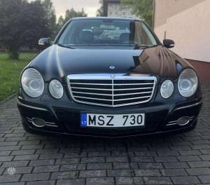 Черный Мерседес Е 280 2006 в Вильнюс, объемом двигателя 2.99 л и пробегом 414 тыс. км за 2900 €, фото 4 на AUTOMOTO.COM.LV