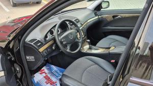 Melns Mercedes-Benz E 280 2006 Utena, ar dzinēja tilpumu 2.99 L un nobraukumu 278 tūkst. km par 4499 €, foto 24 vietnē AUTOMOTO.COM.LV