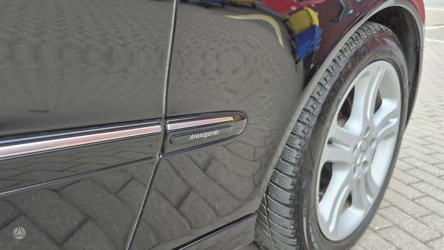 Melns Mercedes-Benz E 280 2006 Utena, ar dzinēja tilpumu 2.99 L un nobraukumu 278 tūkst. km par 4499 €, foto 33 vietnē AUTOMOTO.COM.LV